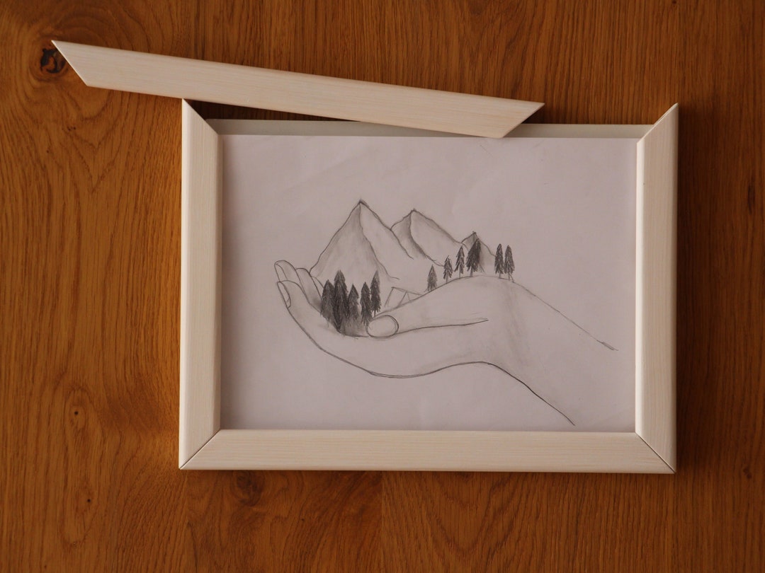 Adjustable Children's Art Display Frame Safe for Kids & Pets, Wall ...