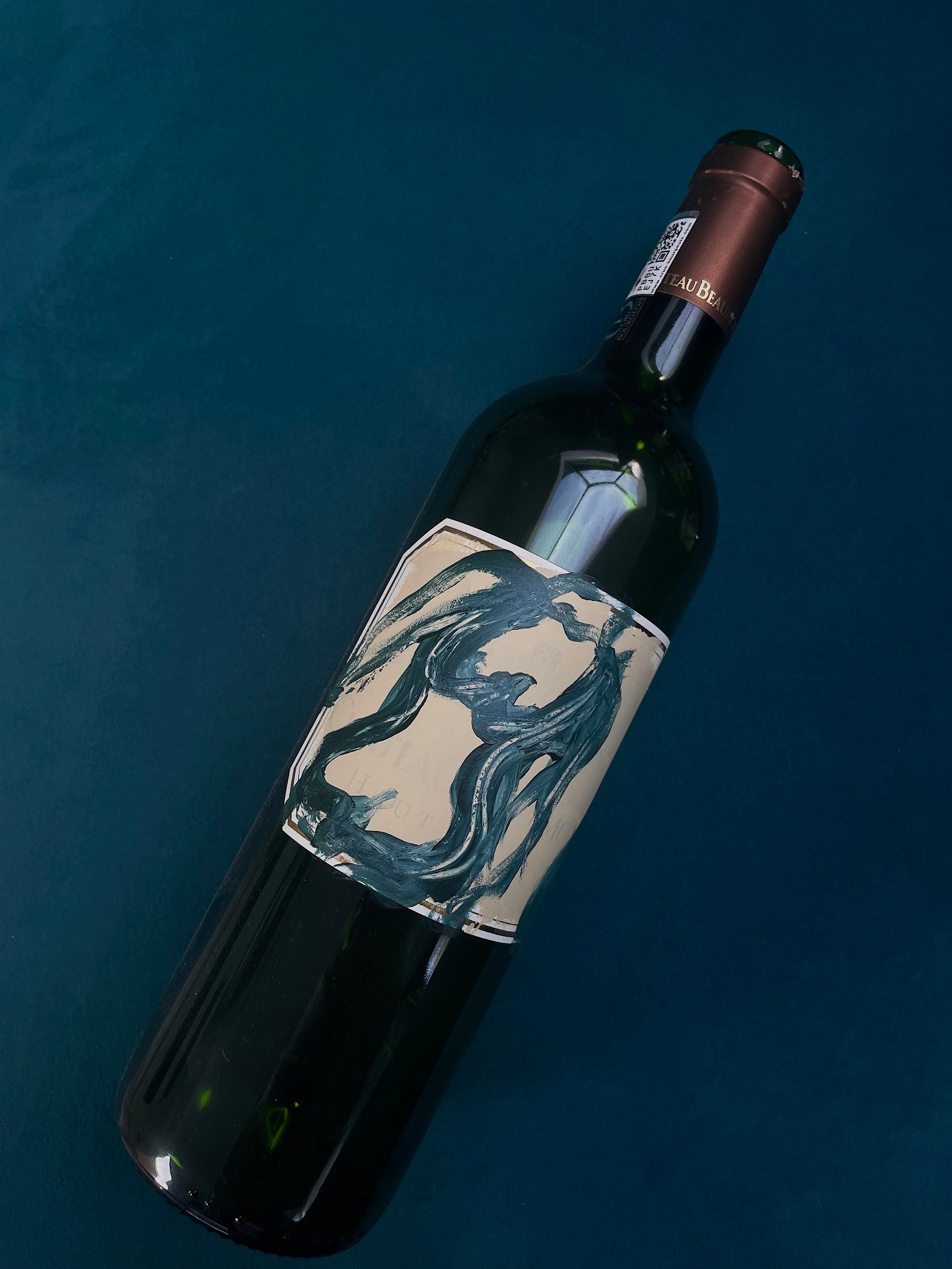 Abstract Unique Wine Bottle Designs for Wine and Art Lovers // Artistic ...