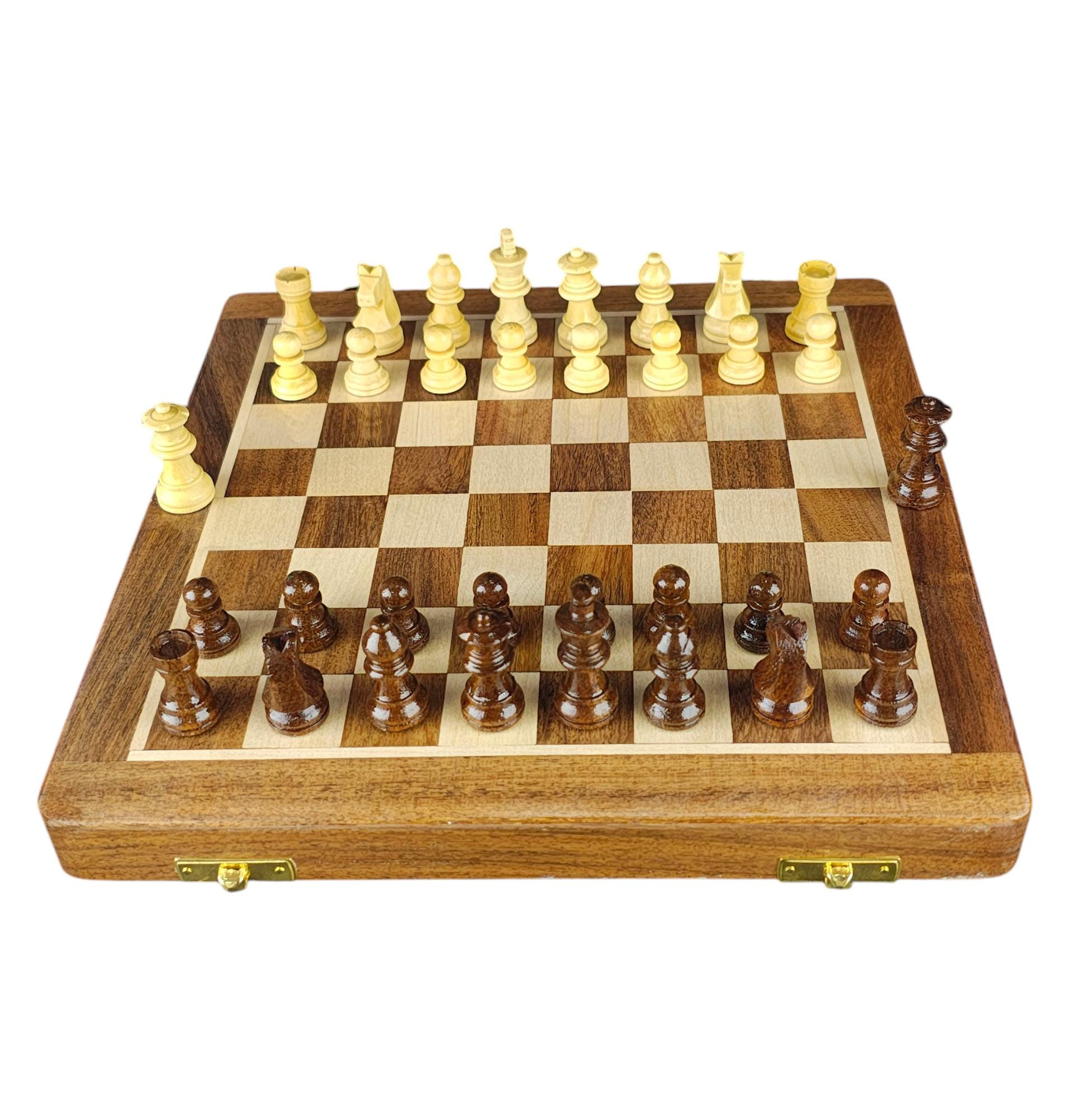 Wooden Chess Pieces Pawn With Extra Queens Chessmen Figurine Pieces ...