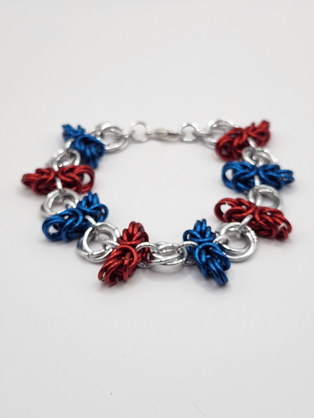 FREE GIFT!! Firework Red White and Blue Byzantine Rose Round Chain Mail ...