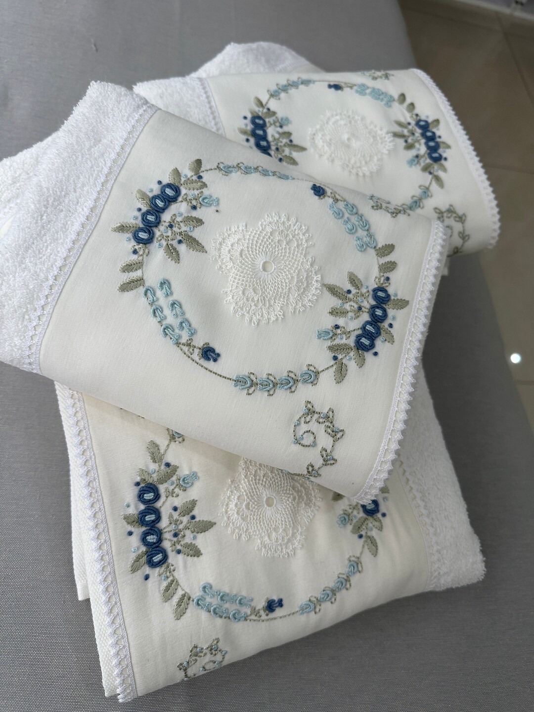 Handmade Embroidery Towel, Elegant Luxury Decorative Towel With Special ...