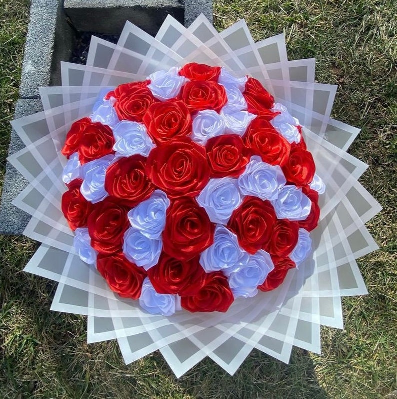 Luxurious 50 Count Eternal Rose Bouquet - Etsy