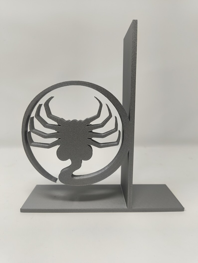Alien / Xenomorph Inspired Bookends - 20cm High - Etsy