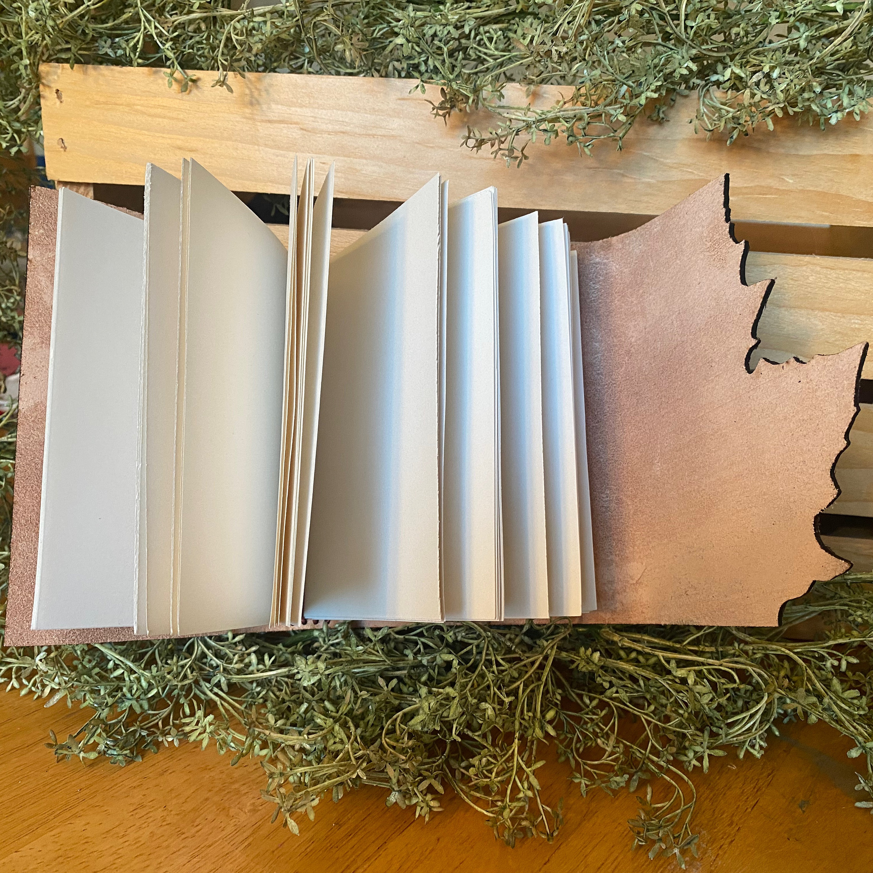 Leaf Trifold Journal SVG Dxf Laser Cut File Lightburn - Etsy