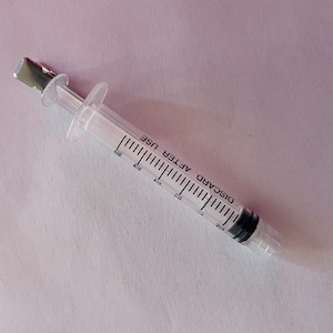 Syringe Hair Clip - Etsy