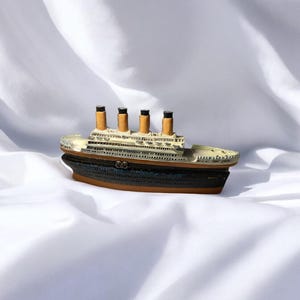 Vintage Trinket Box, Ship Box, Ocean Liner Box, Cruise Ship Trinket Box ...