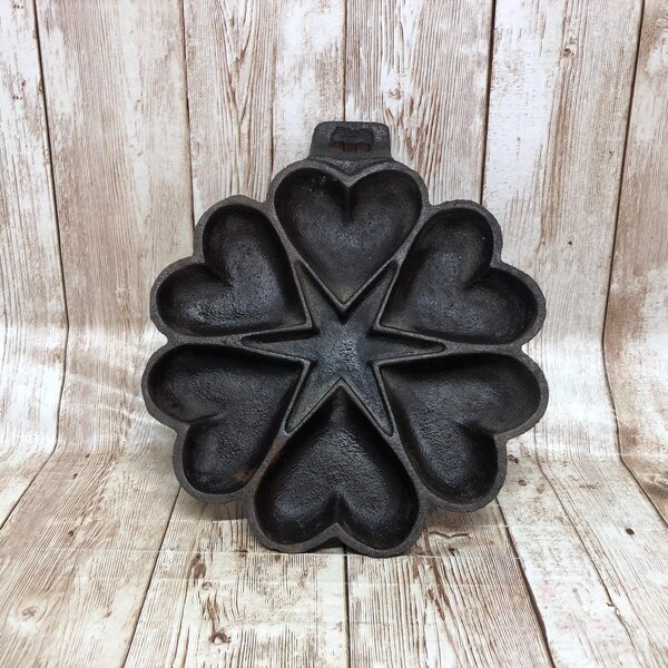 Cast Iron Hearts Pan - Etsy
