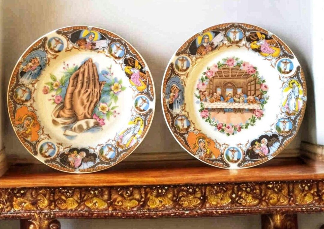 Praying Hands and Last Supper Decorative Christian Plates - Etsy