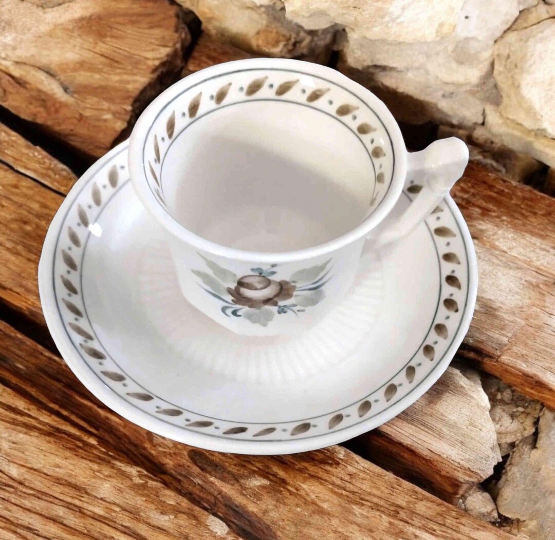 Adams Demitasse Cups and Saucers, Set of Four, Madeleine Pattern - Etsy