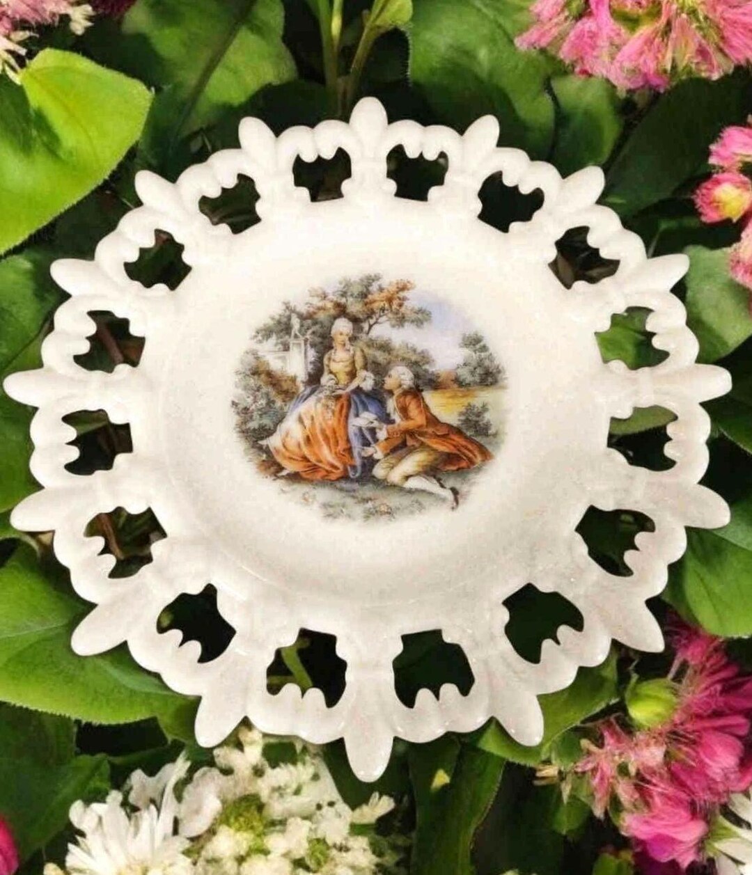 Westmoreland Milk Glass, Victorian Couple. Fleur De Lis Border. - Etsy
