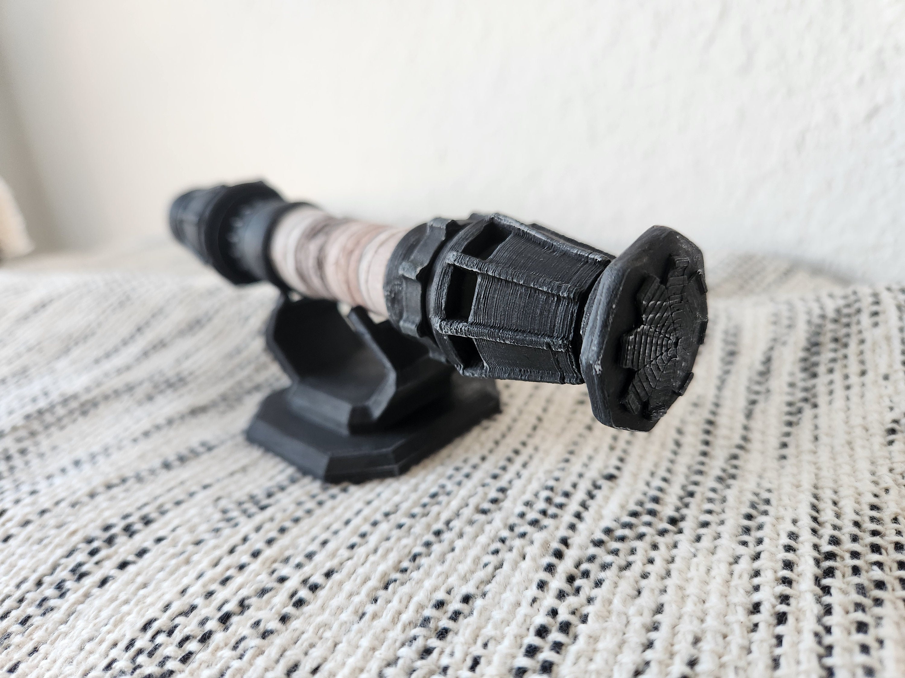 Half Scale 3D Printed Rey Lightsaber With Stand - Etsy