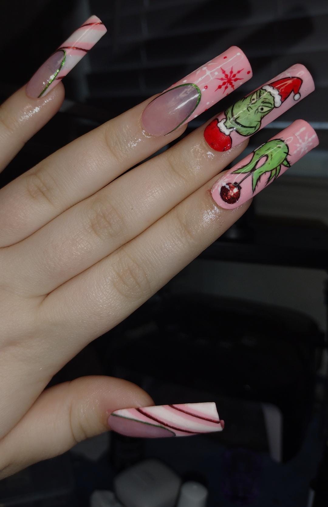 Pink Themed Grinch Nails - Etsy