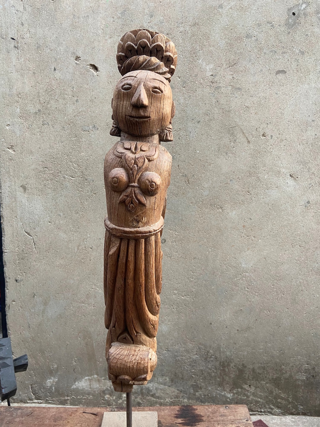 Tribal Grace: Handmade Teak Wood Gauri Head A Timeless Antique Wooden Figurines, Vintage Tribal ...