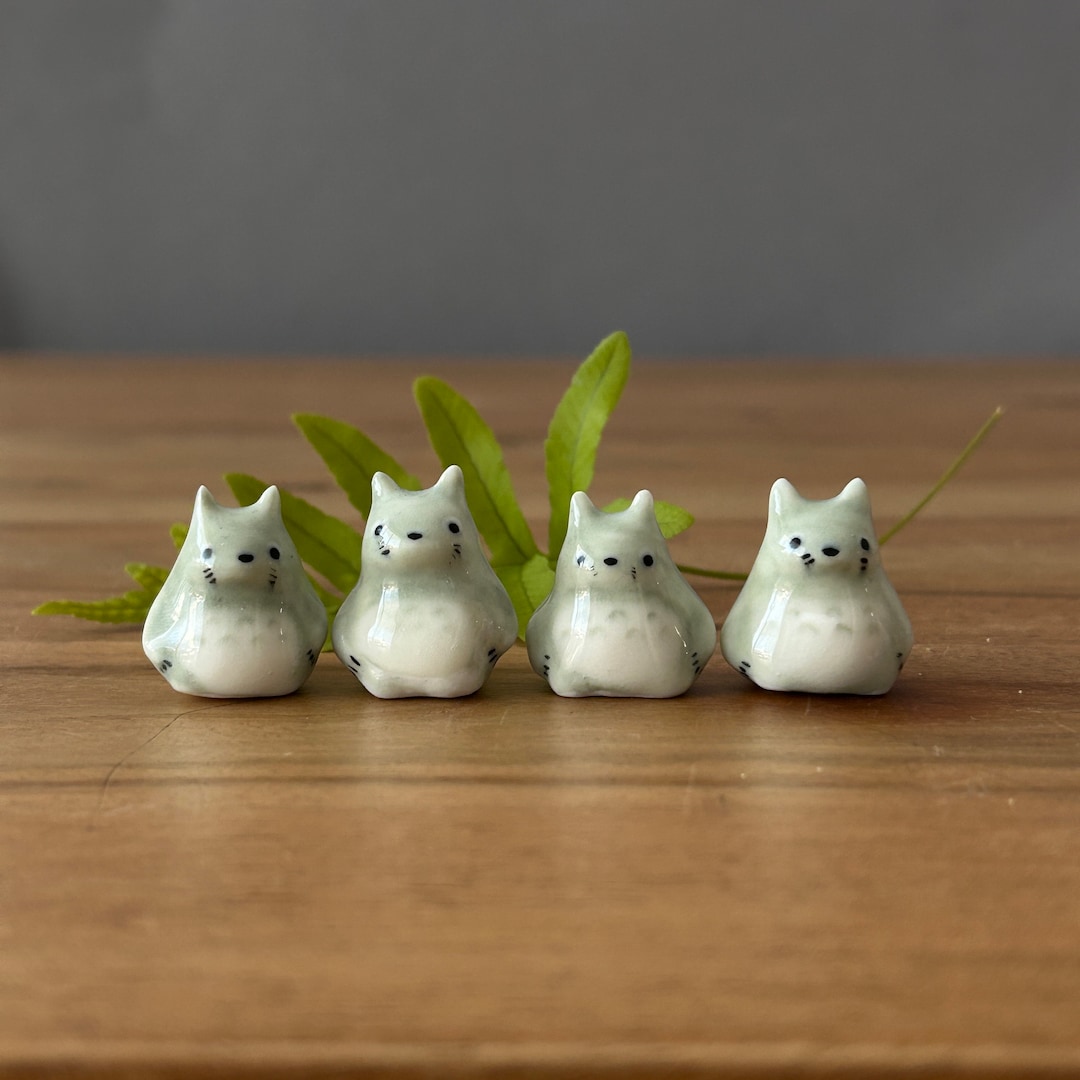 MINI TOTORO // Ghibli Art / My Neighbour Totoro / Totoro Figurine ...