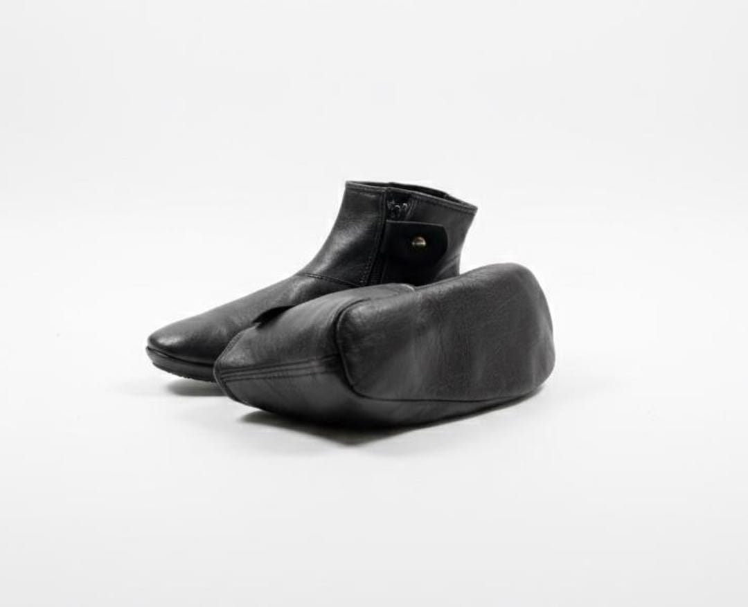 Leather Khuffain Socks: Islamic Winter Moccasins, Prayer Footwear ...