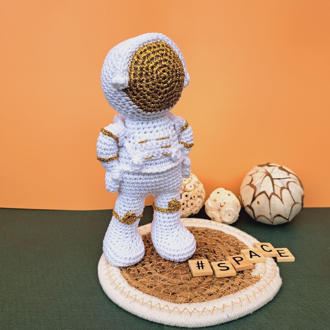 Astronaut Doll Crochet, Amigurumi 20cm Stuffed Animal, White Spaceman ...