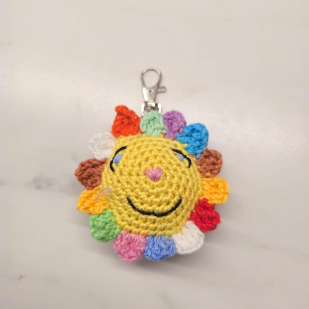 Rainbow Smiley Amigurumi Keychain, Crocheted Smiling Sun, 7.5cm ...