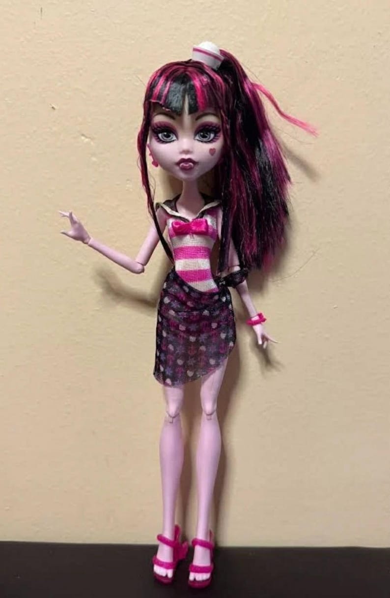Monster High Dolls – Various Characters / Collectible / Individual Sale ...