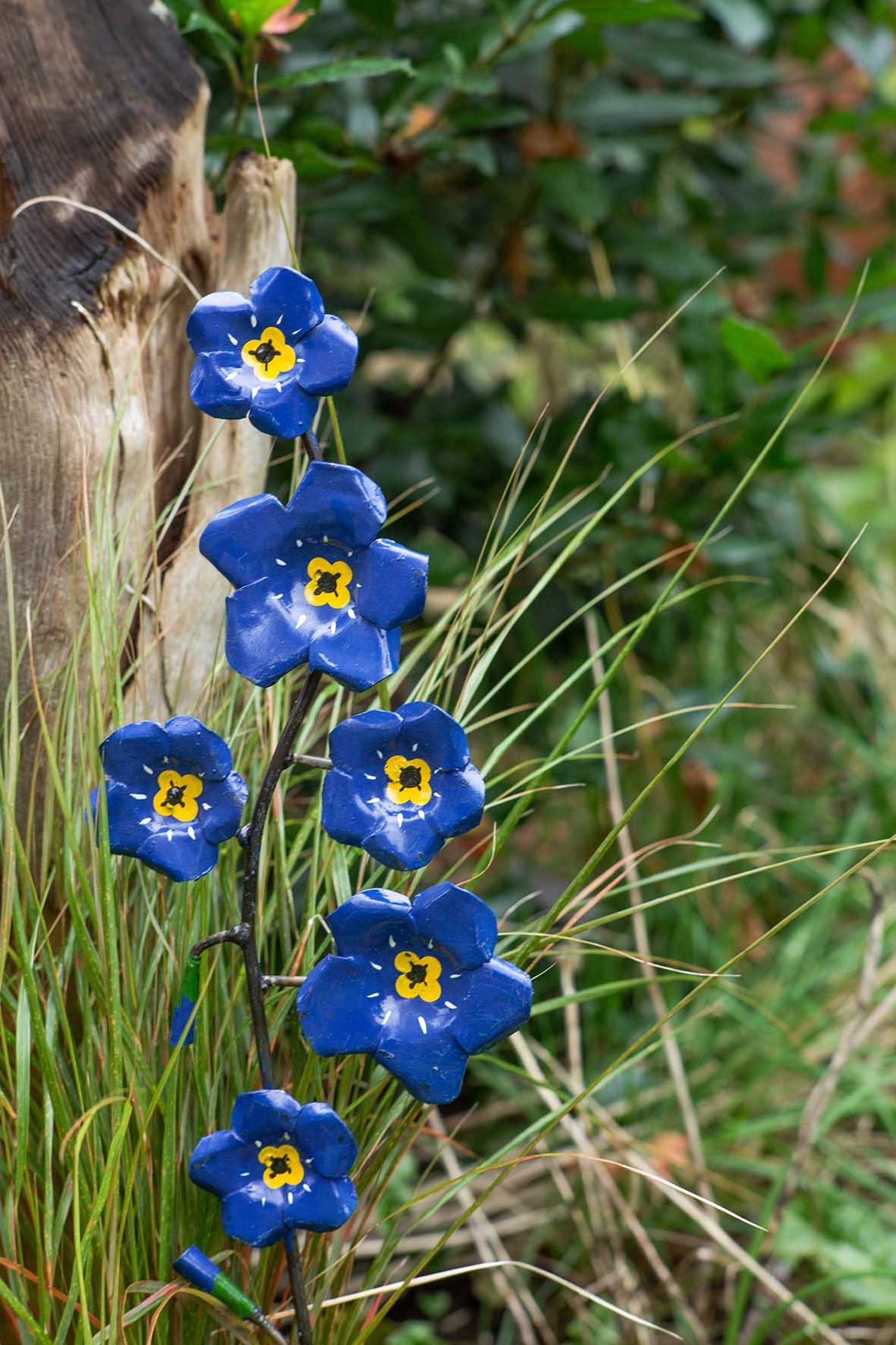 Recycled Metal Forget-me-not Sculpture - Etsy UK