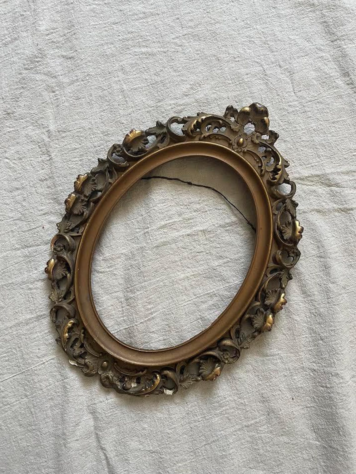 Antique Ornate Gold Frame | Vintage Oval Frame Decor | the Allium ...
