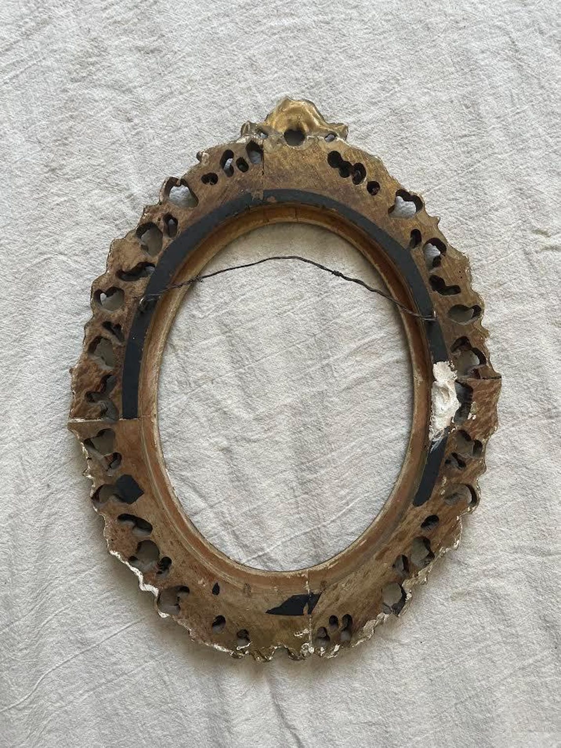 Antique Ornate Gold Frame | Vintage Oval Frame Decor | the Allium ...