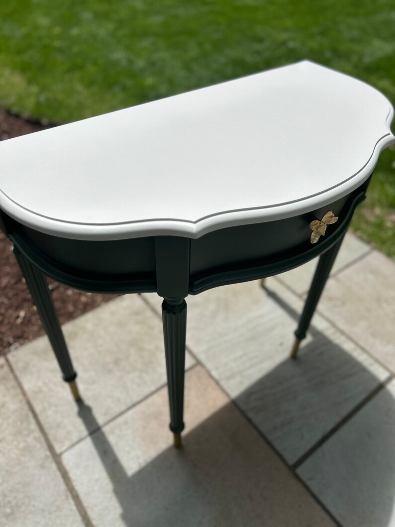 Vintage Bombay Furniture Co Side Accent Entryway Hallway Console Table ...