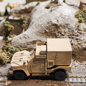 HO Scale 1:87 Joint Light Tactical Vehicle JLTV Shelter US Army Desert ...