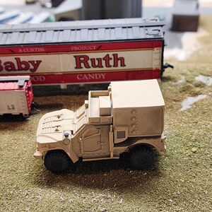 HO Scale 1:87 Joint Light Tactical Vehicle JLTV Shelter US Army Desert ...
