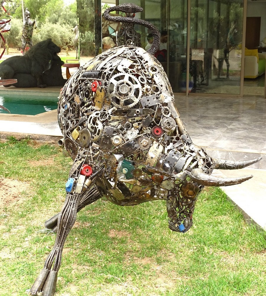 LAMBORGHINI Bull, Metal , Statue, Steel Animal Figurine, Wildlife Art ...