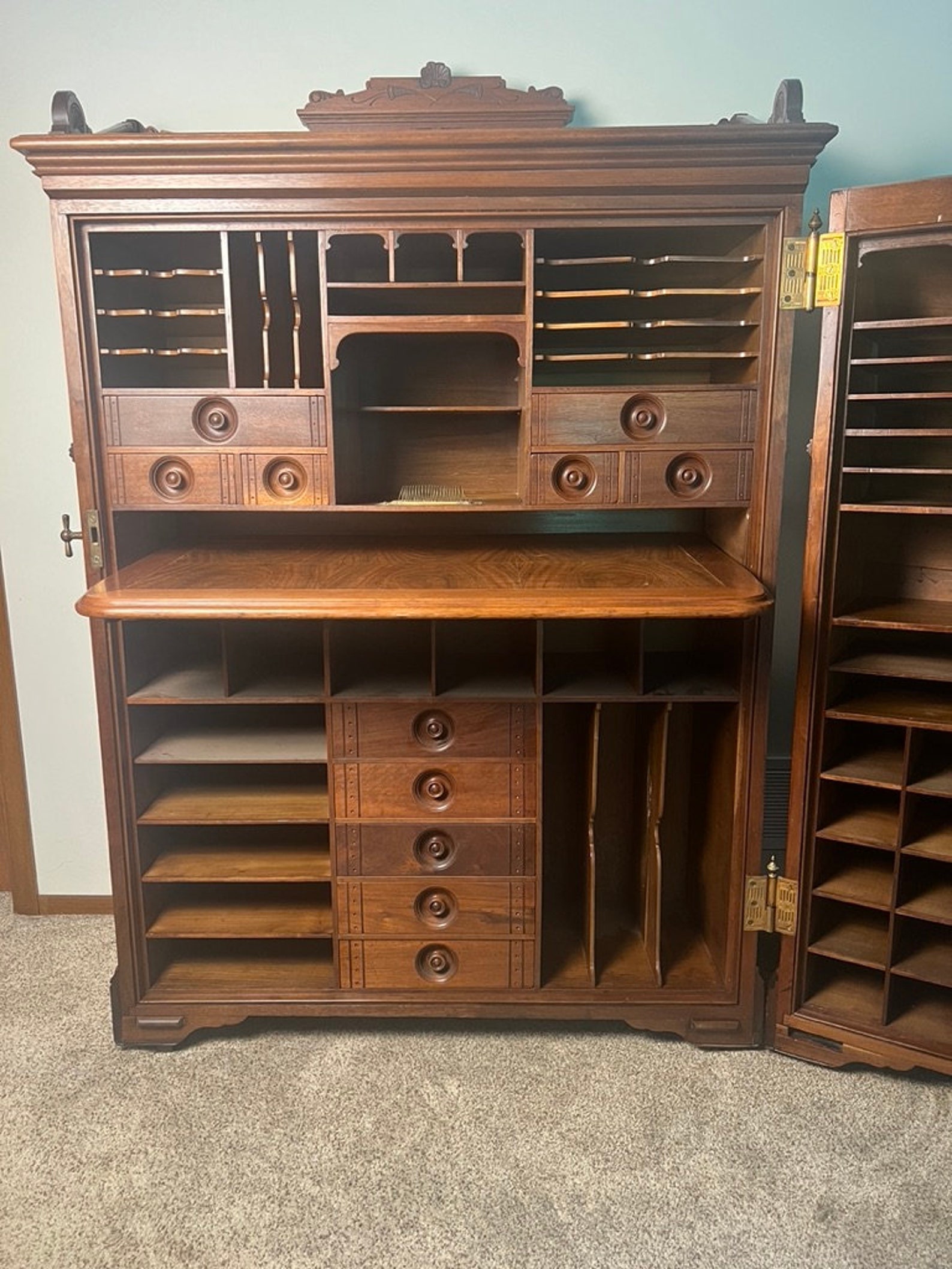 Moore Office Queen Cabinet Desk - Etsy UK