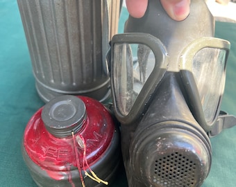 Vintage 1972 Vietnam Era US Army Issue Gas Mask Chemical Warfare M17 ...