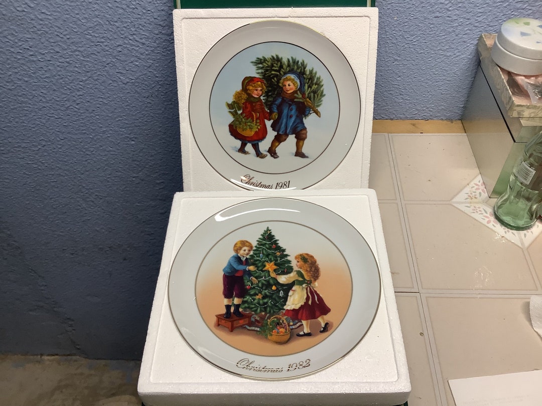 Set of Avon Christmas Plates From 1981 and 1982. Memories Series ...