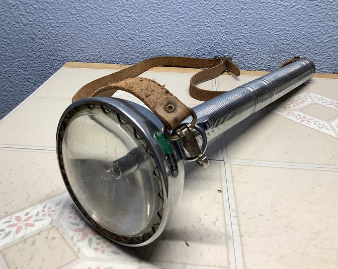 Vintage Rayovac Sportsman Flashlight in WORKING Condition Extra ...
