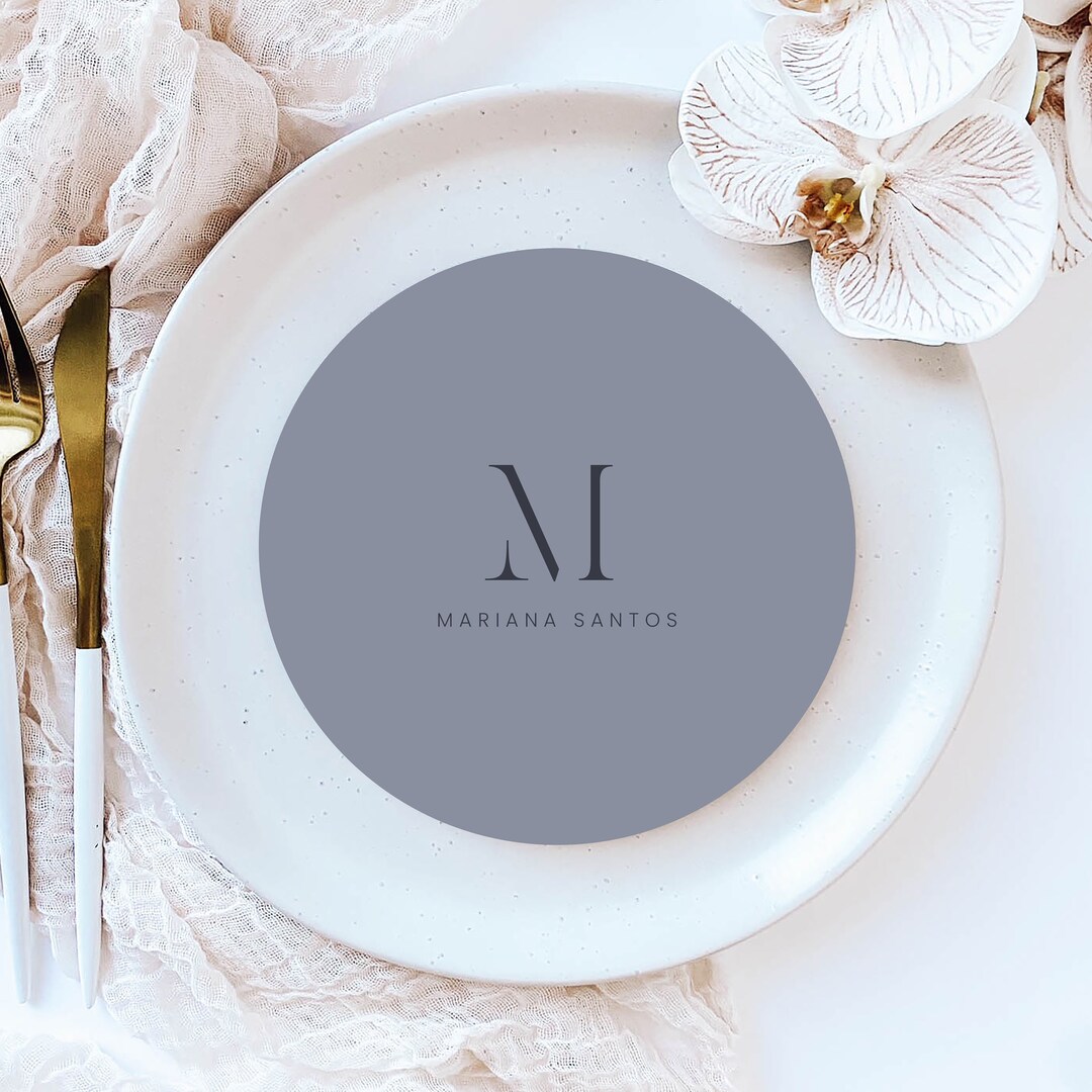 Double Sided Round Menus Personalized With Guest Names | Modern Wedding ...