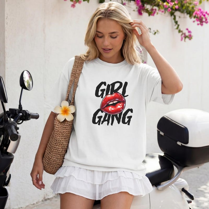 Lip Print Tee - Etsy UK