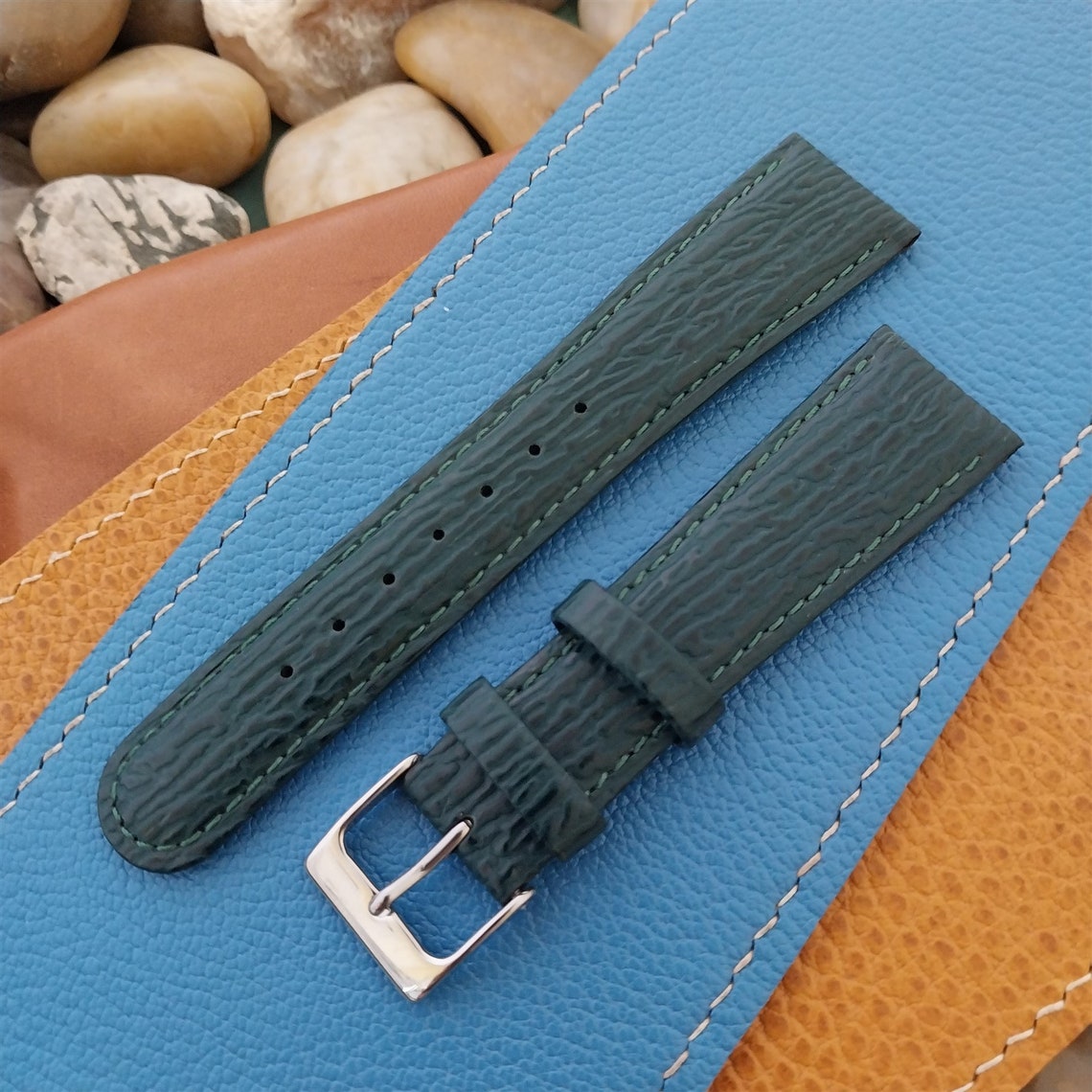 20mm Hadley Roma Tapered 20/16 Green Imitation Shark Unused Leather ...