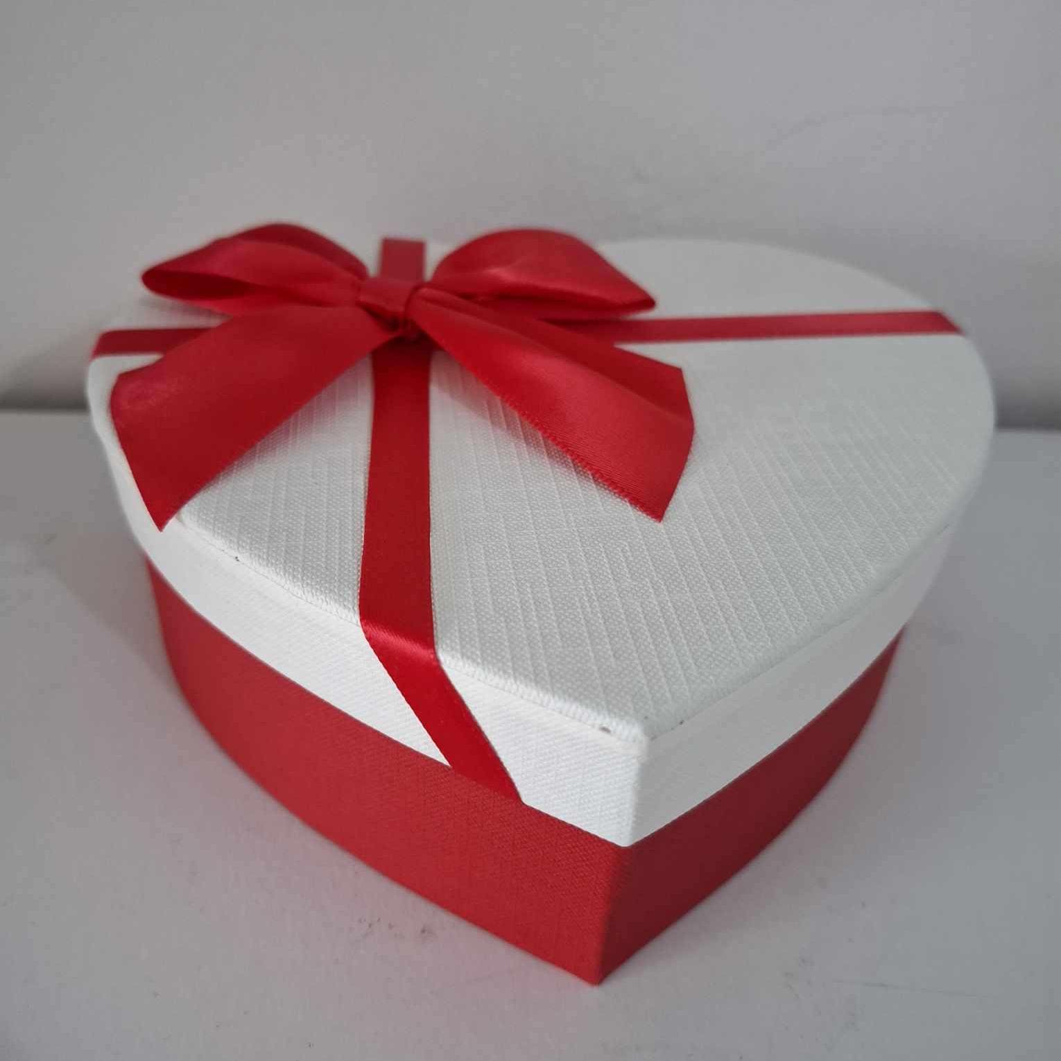Small Empty Single Red Heart-shaped Presentation Gift Box - Etsy UK