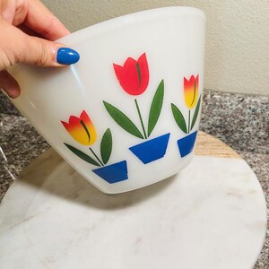 Vintage Fire King Tulip Pattern Splash Proof Single Largest Nested ...