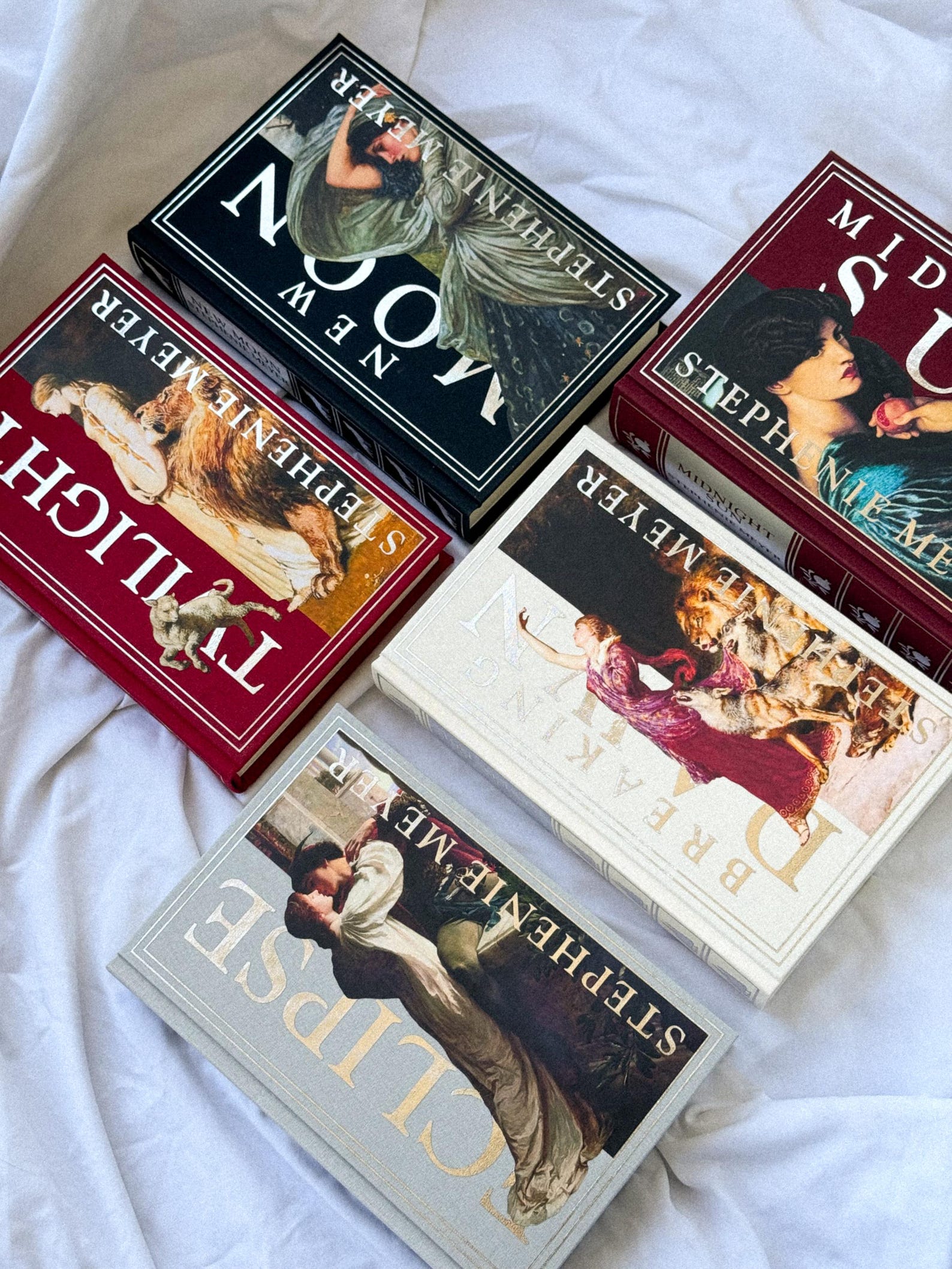 The Twilight Saga by Stephenie Meyer // Rebind - Etsy