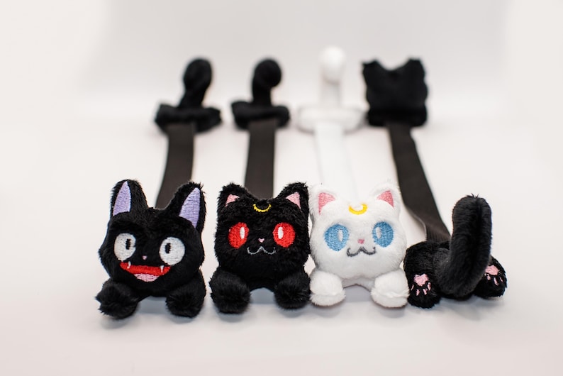 In the Hoop - Digital ITH Plush Pattern | Plush Bookmark Luna Jiji Cat ...