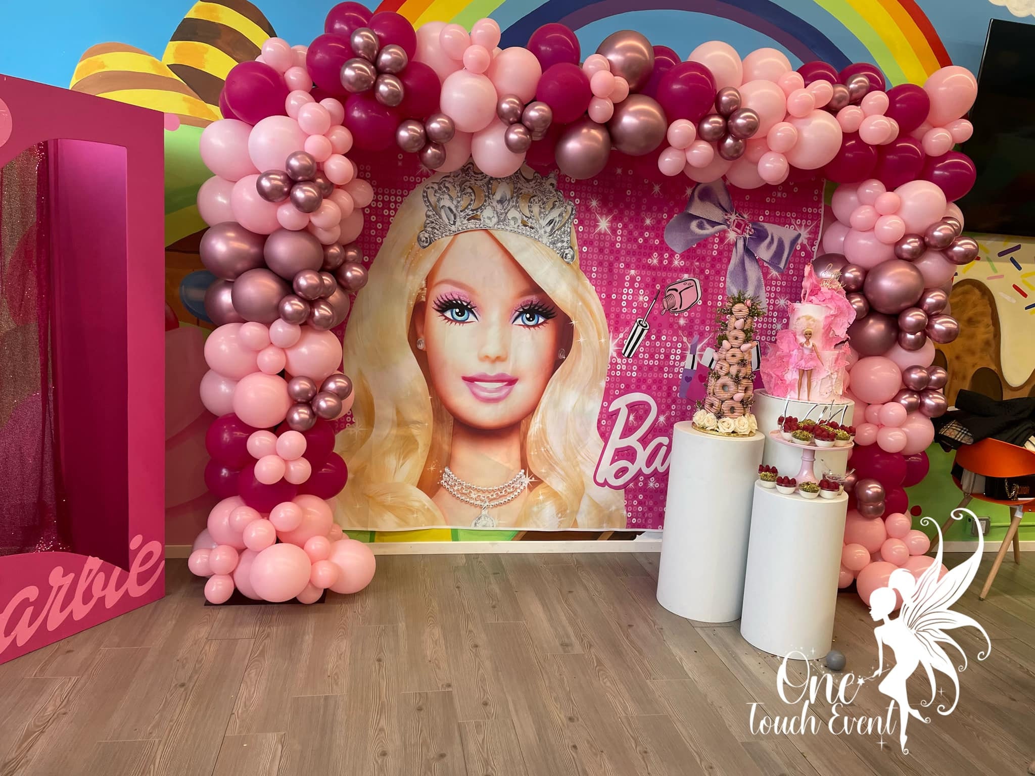 Barbie Birthday Decoration Set With Bright Pink Balloons Garland Arch ...