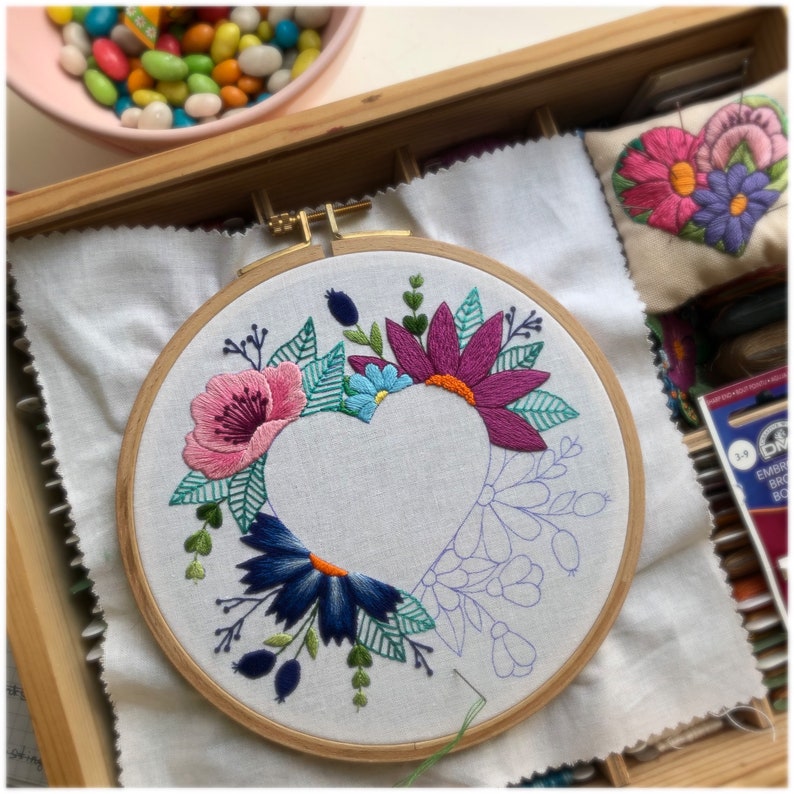 Floral Heart Negative Space Hand Embroidery Pattern | Digital Download ...