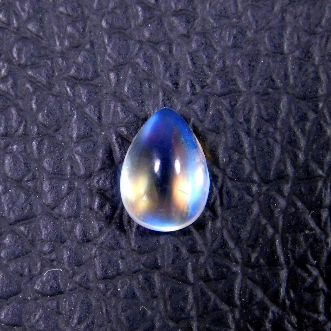 Eye Clean Rainbow Moonstone, Pear Shape, Size 7x5 MM Calibrated ...