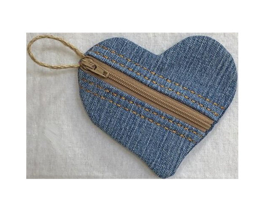 ITH Heart Essentials Pouch - Machine Embroidery Project Design, in the ...