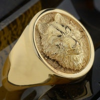 14K Solid Gold Howling Wolf Signet Ring, Personalized Grey Wolf Ring ...