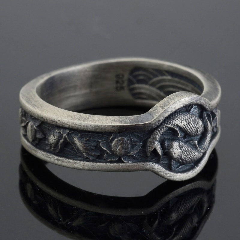 Silver Signet Ring Fish - Etsy UK