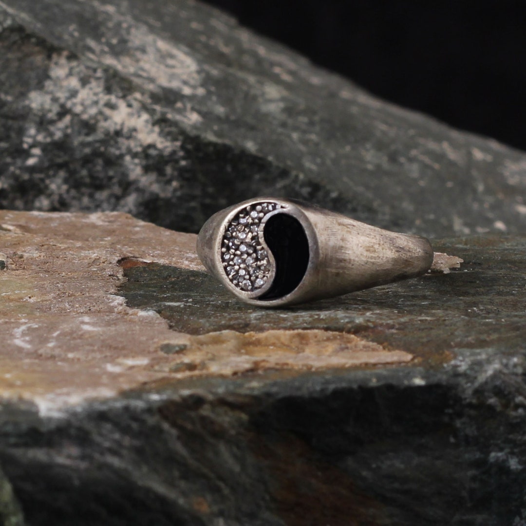 Ying Yang Ring, Japanese Art Minimal Unisex Pinky Ring, Oksidized Man ...
