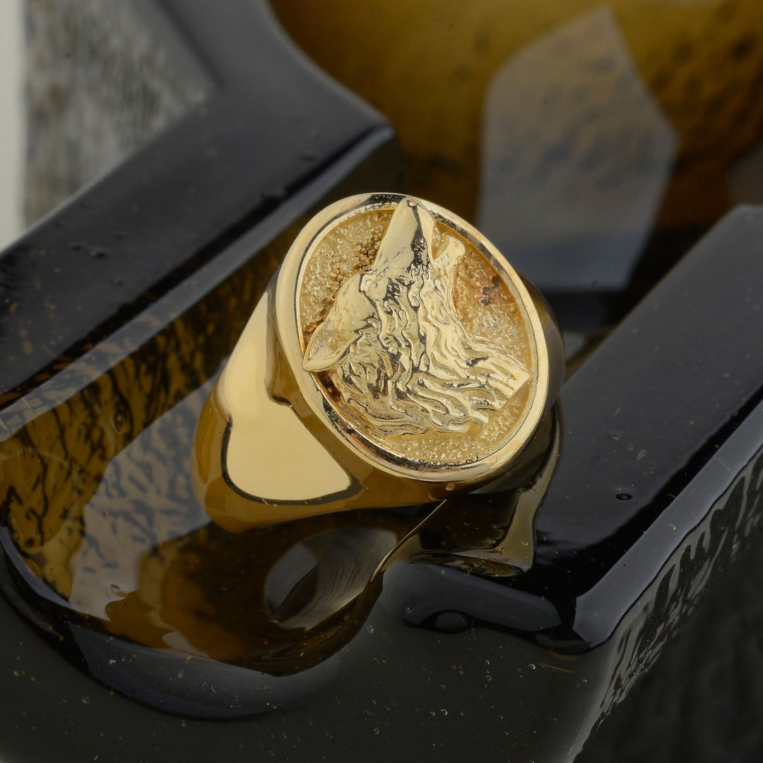 10k Gold Wolf Ring: Handmade Oval Statement Ring - Etsy