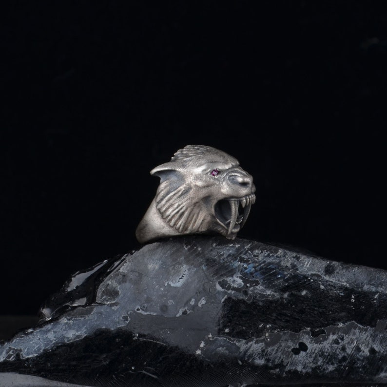 Sterling Silver Saber Tooth Tiger Ring, Animal Signet Ring - Etsy