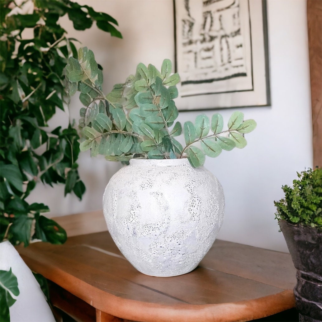 White Vase, Round Vase, Handmade Vase, Ceramic Vase, Round Vase, Calm ...